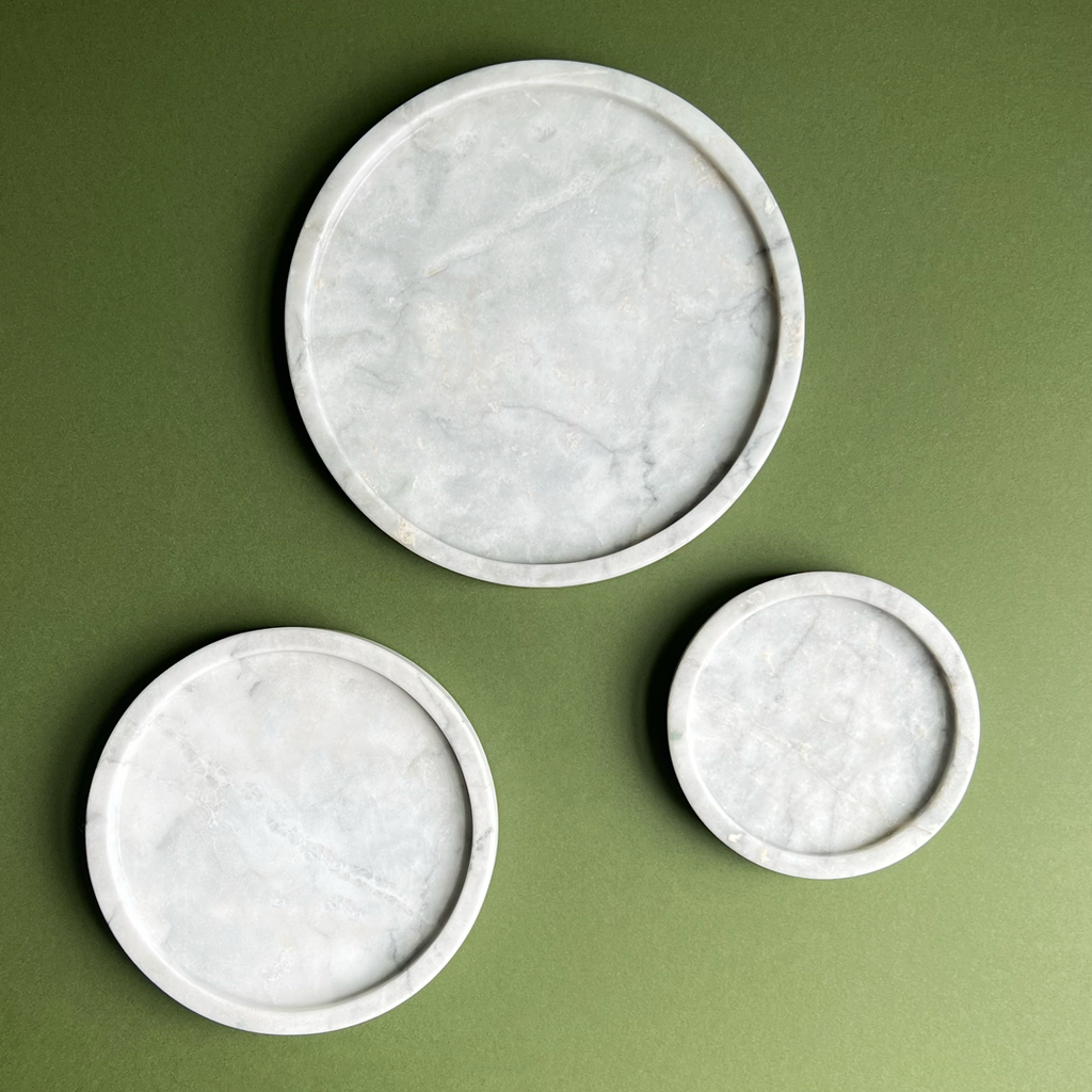 Set of White Marble Plates – Live Moore